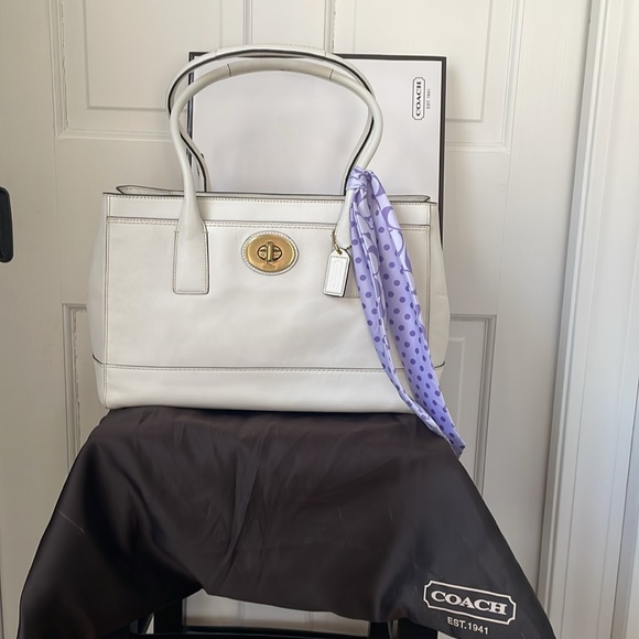 Coach | Bags | Coach Hampton Madeline Large White Leather Parchment ...